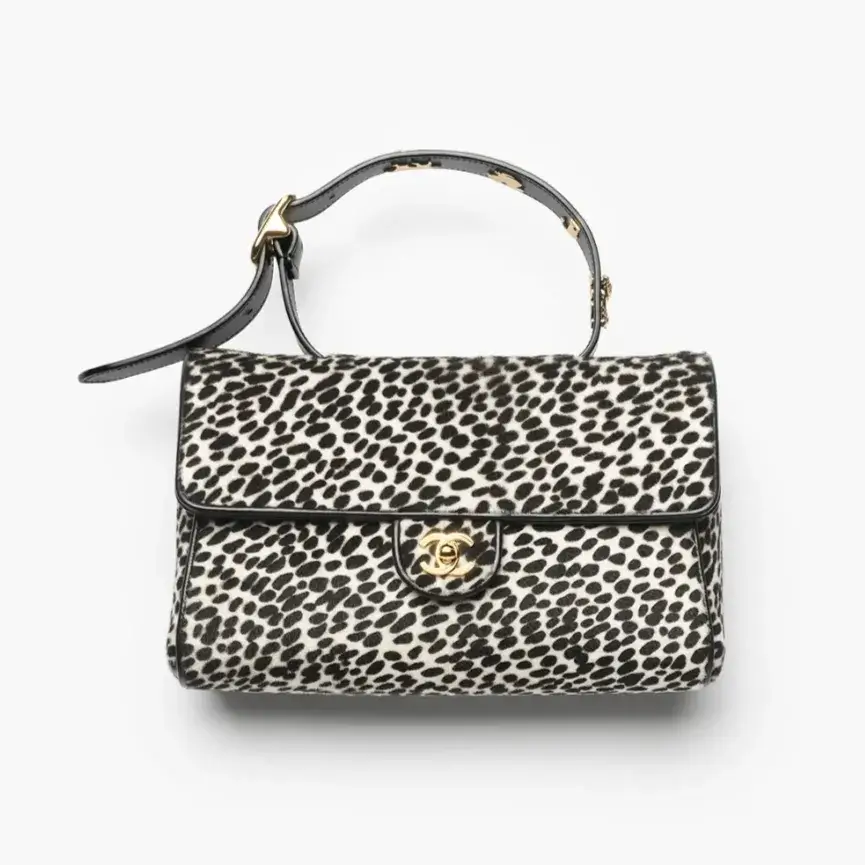 Chanel Flap Bag With Top Handle Lambskin White & Black | Bragmybag